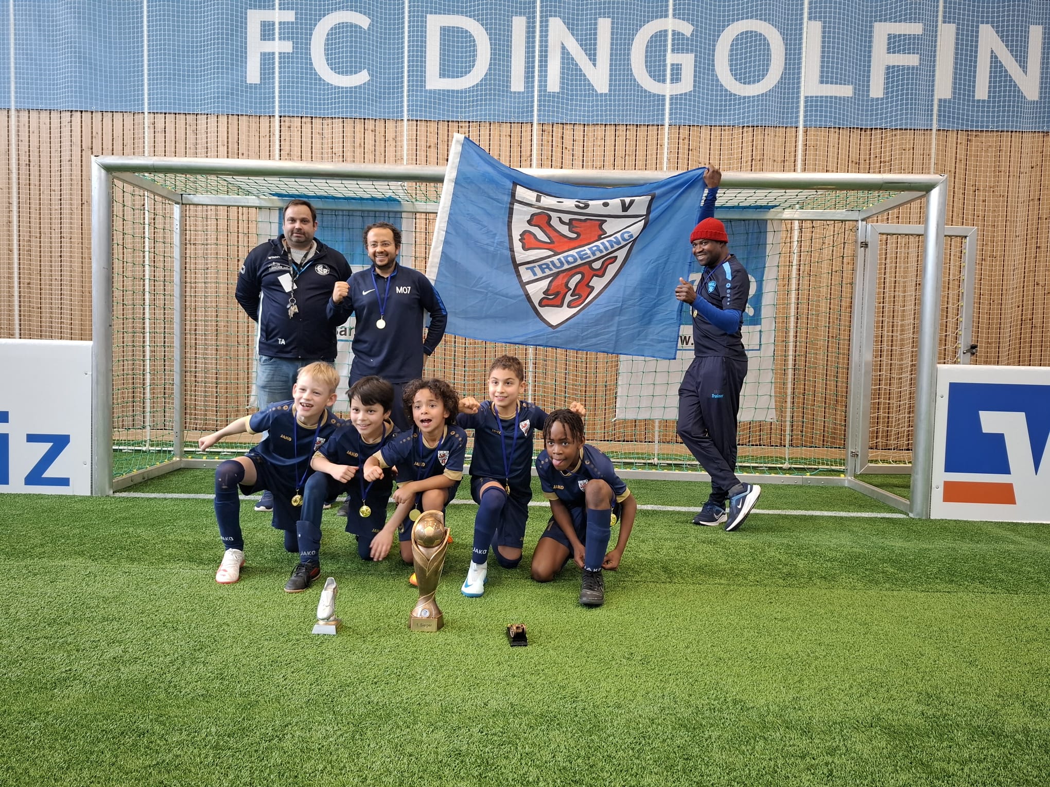 Highlight für Nachwuchskicker - FC Dingolfing verpasst knapp den Tagessieg beim ESB-Cup der U9 ...