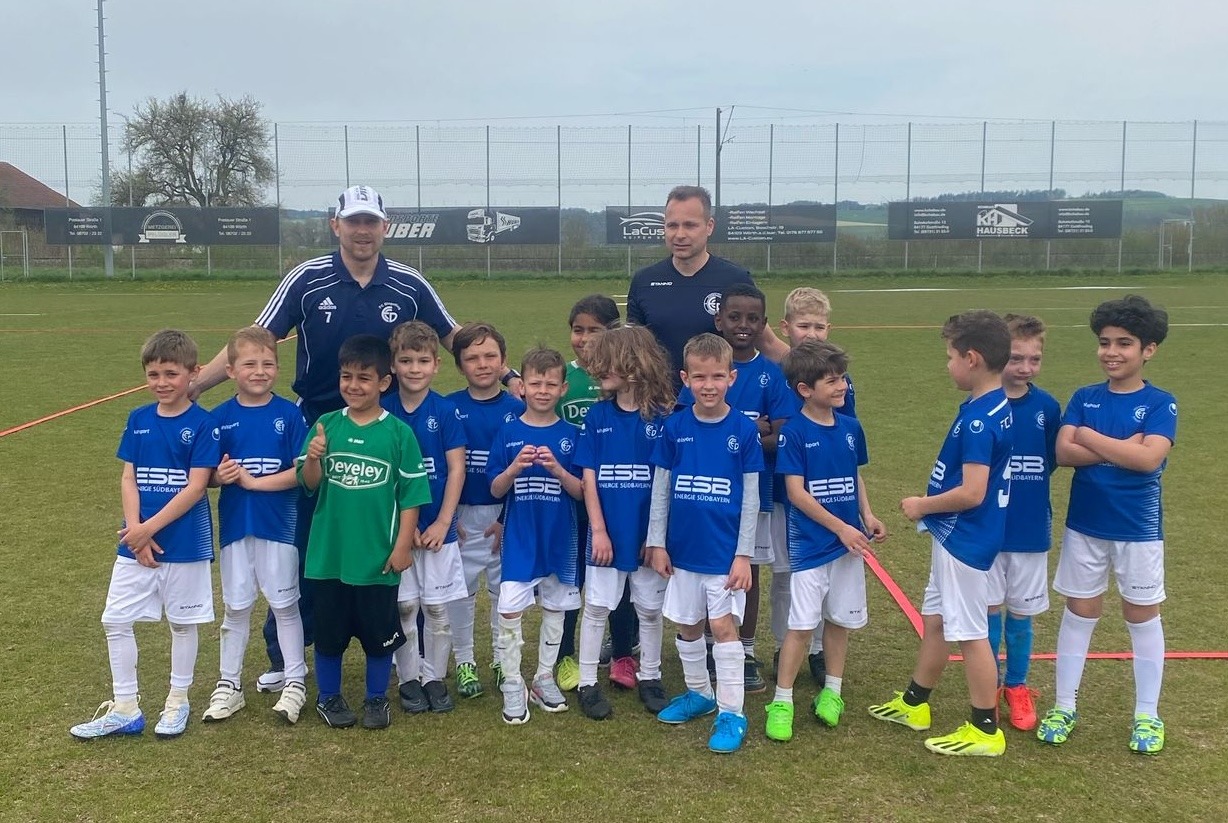 Spaß im Mittelpunkt - Nachwuchskicker des FCD begeistert beim Funino-Festival in Wörth - FC ...