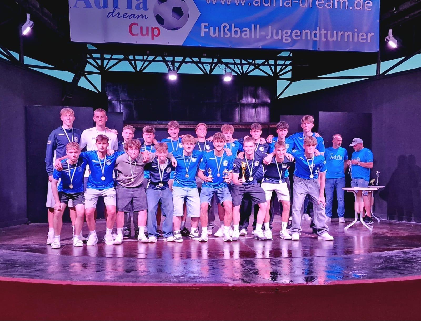 Triumph in Kroatien - U17 des FC Dingolfing gewinnt internationalen Adria-Dream-Cup - FC DINGOLFING